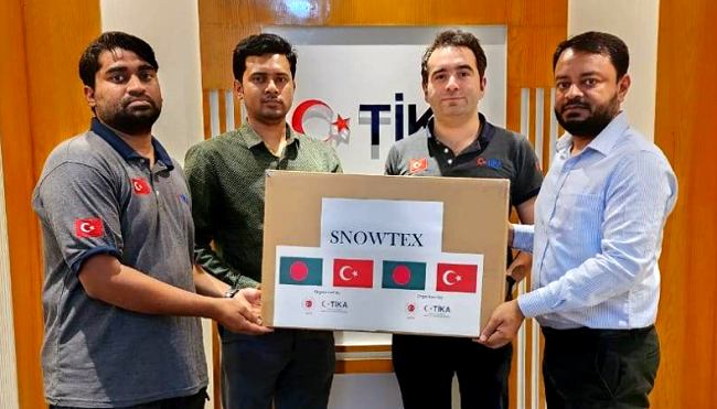 Snowtex donates 10 thousand garments to Turkey